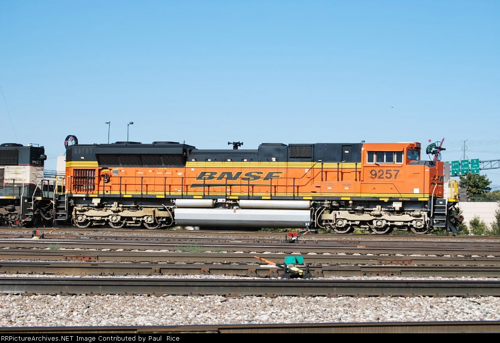 BNSF 9257